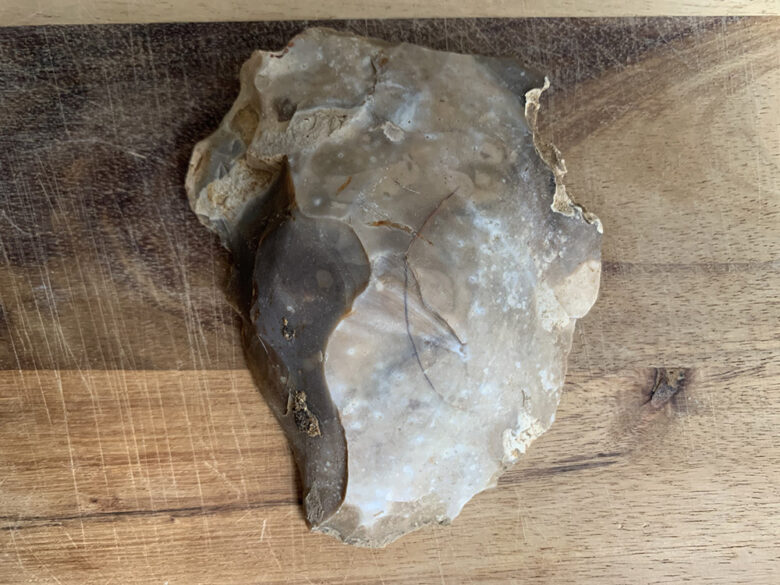 P010 – Palaeolithic / Mousterian Hand Axe / Large Scraper. (British ...